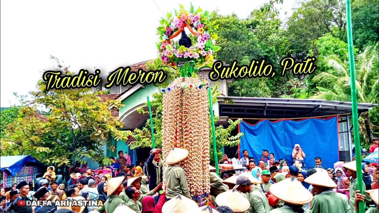 Meron Sukolilo 2022 Paling Spektakuler - YouTube