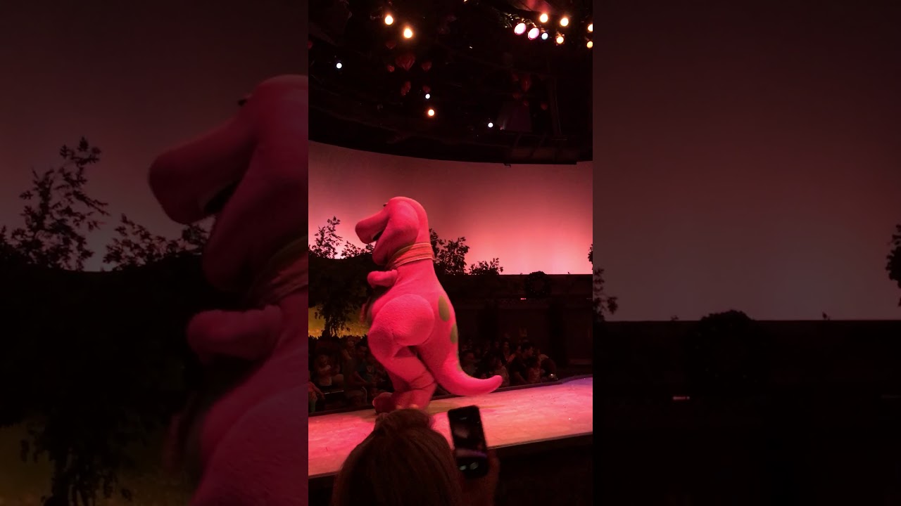 Barney @ universal studios. I love you - YouTube