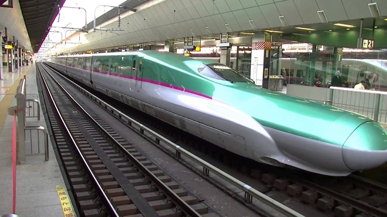 E5系 U26編成 【はやぶさ1号】東京駅発車 - YouTube
