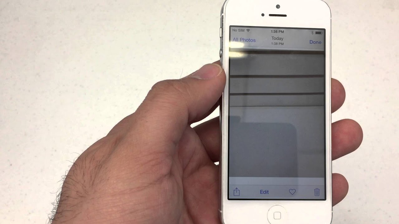How to Change the wallpaper and lock Screen on an Apple iPhone 5 or 6 ...