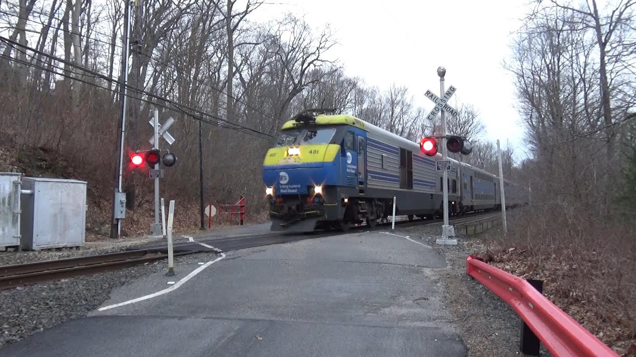 LIRR 401 DE30AC With K5LA Horn to Oyster Bay - Kaintuck Ln Railroad ...
