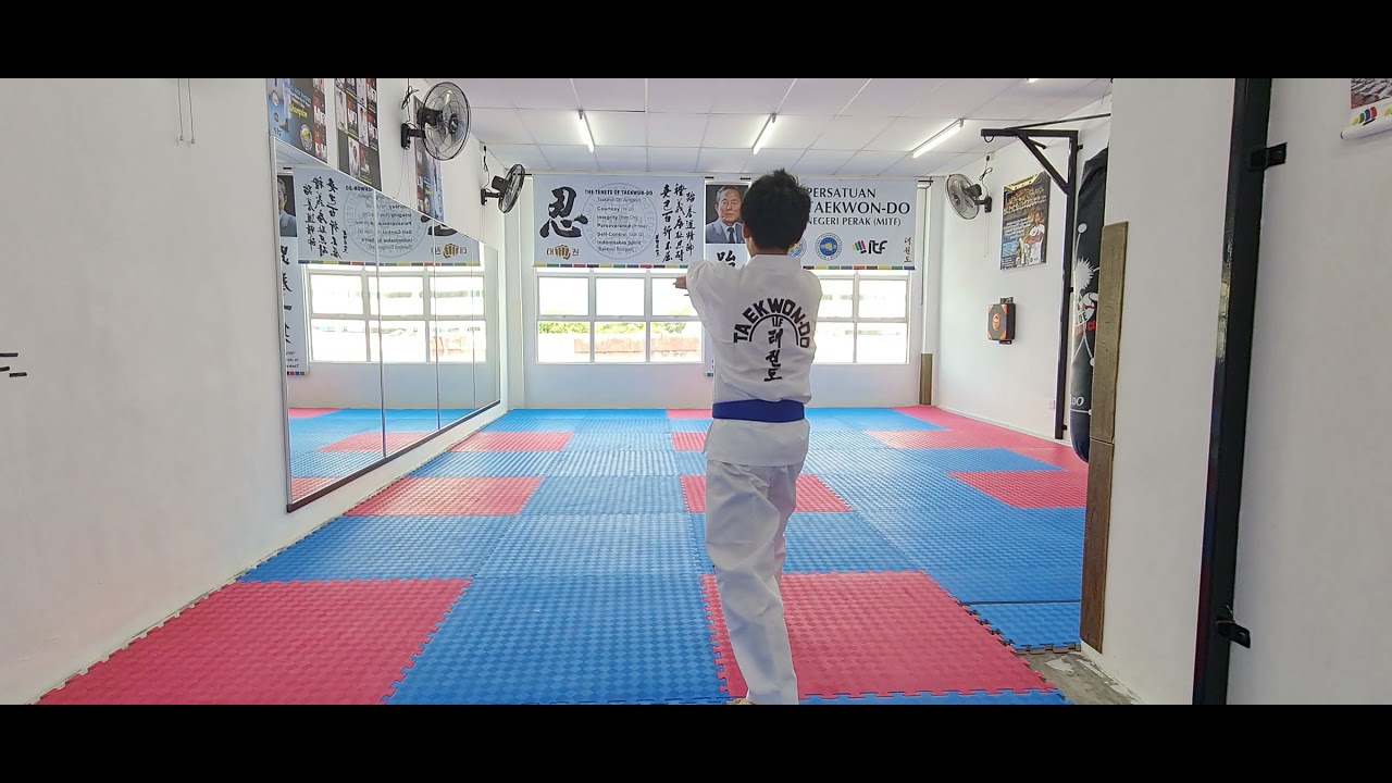 BU 12 Lee Xin Xian Yul Guk - YouTube