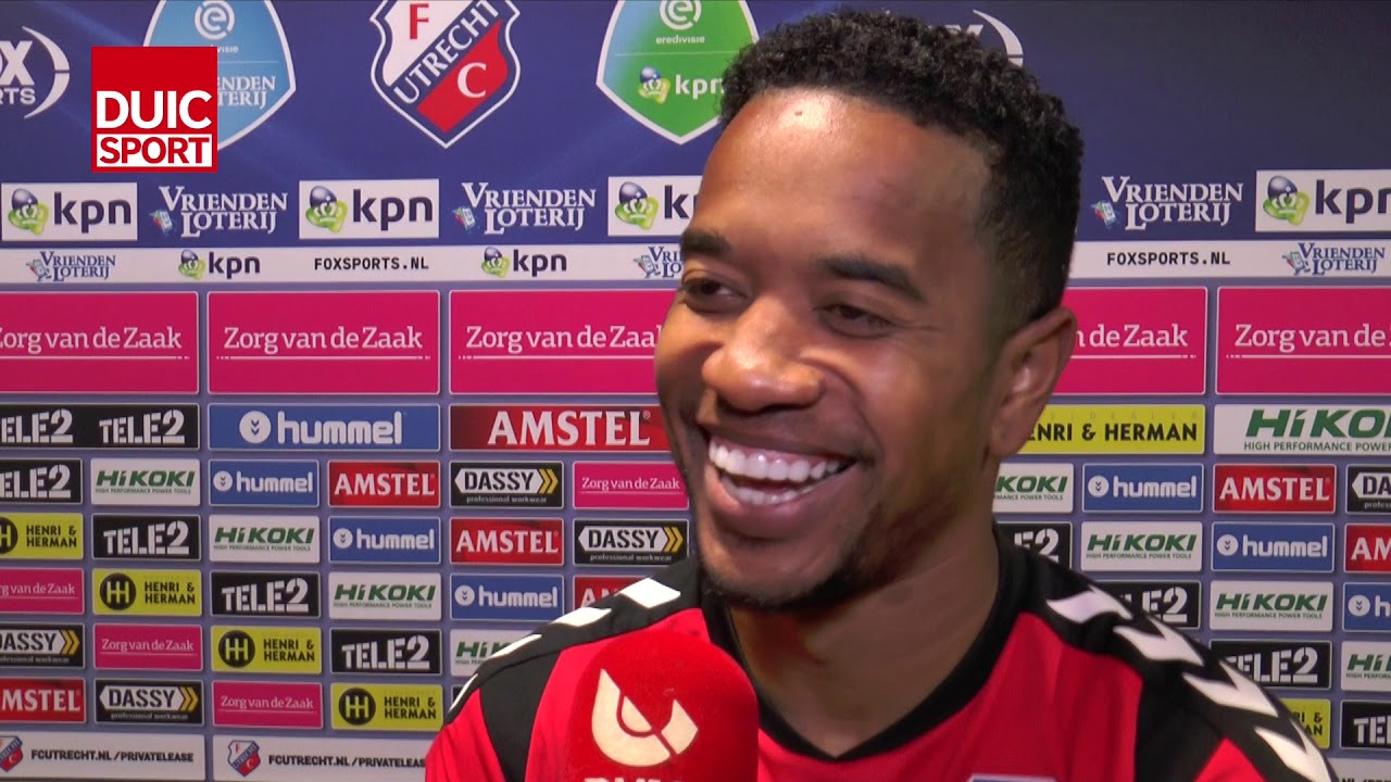 Urby Emanuelson na afloop van FC Utrecht - AZ - YouTube
