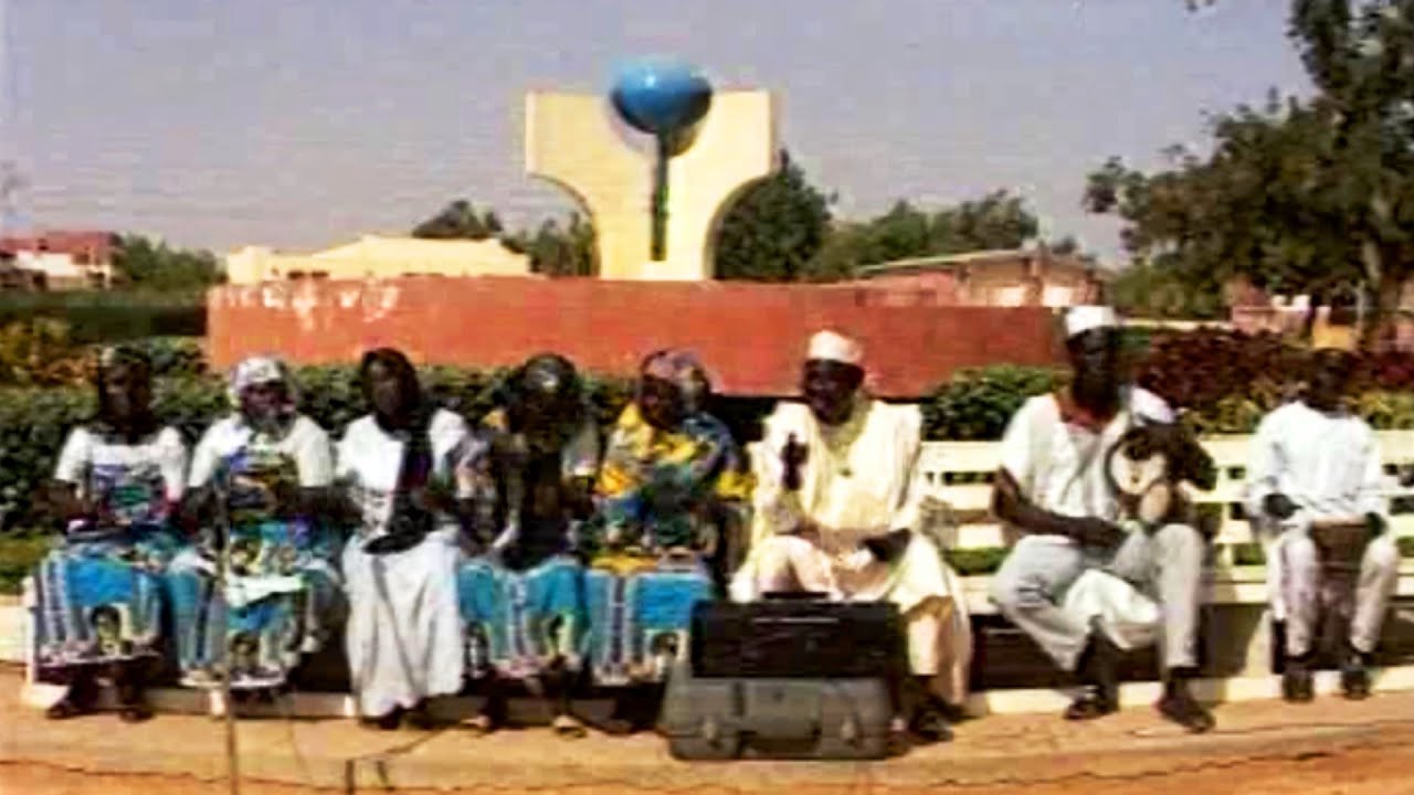 GARBA GASHUWA WAKAR BABANGIDA SHUGABA A GAISHEKA NA MARYAMA - YouTube