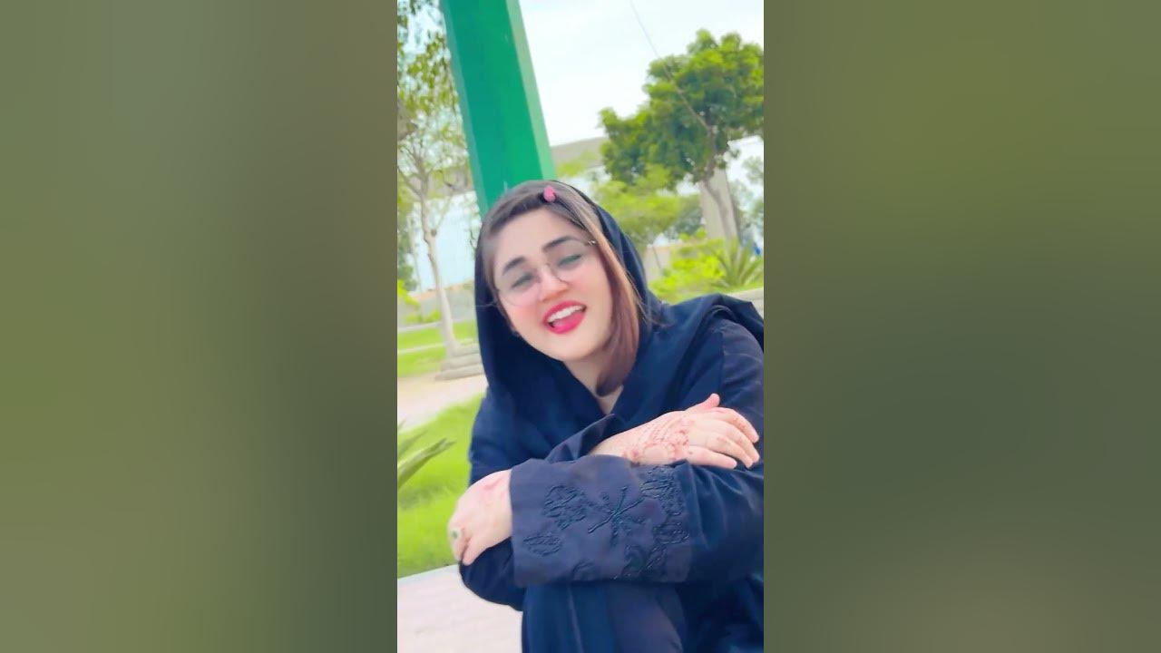 Kaante ho ya kaliyan ho bas mahebub ki #short video - YouTube