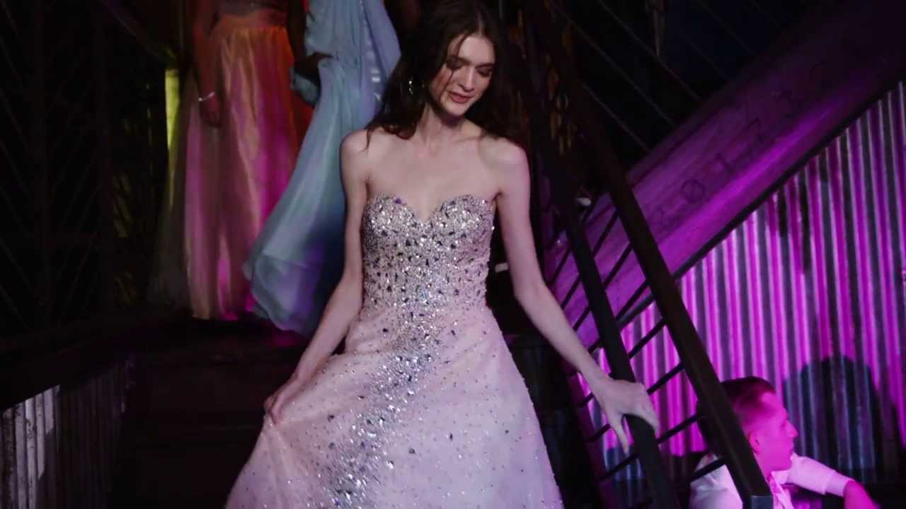 Prom Dresses in Motion - Style G170 - David's Bridal - YouTube