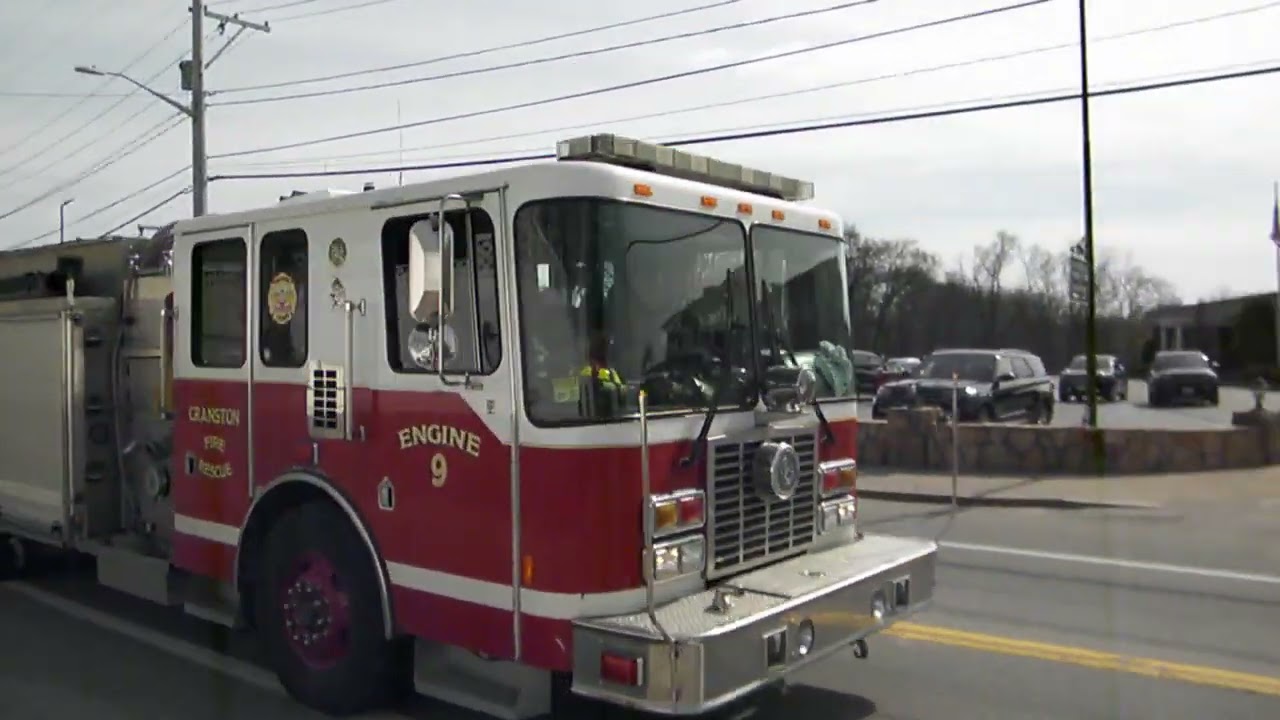 Cranston Fire Department (Engine 9) Cranston, Rhode Island - YouTube