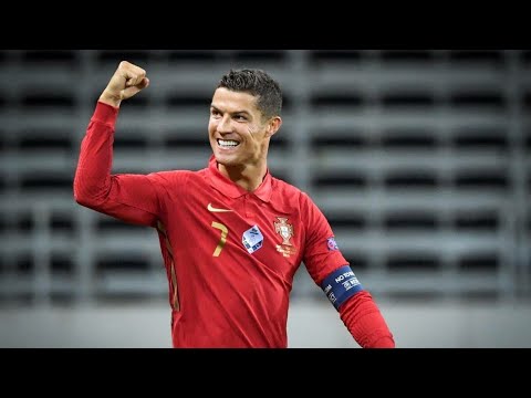 Cristiano Ronaldo is UNREAL at One Touch Finishing