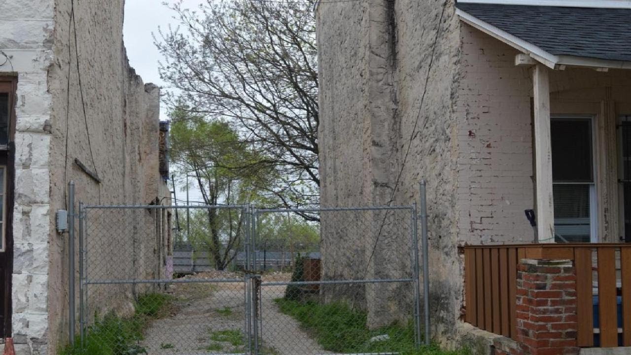 4636 PASCHALL AVENUE, PHILADELPHIA, PA Presented by Lisa Y Risco MBA ...