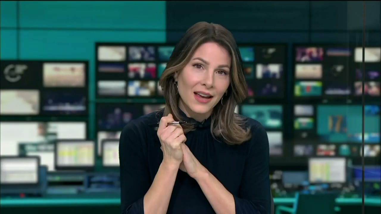 Lucrezia Millarini - London & ITV News 18th February 2022 - YouTube