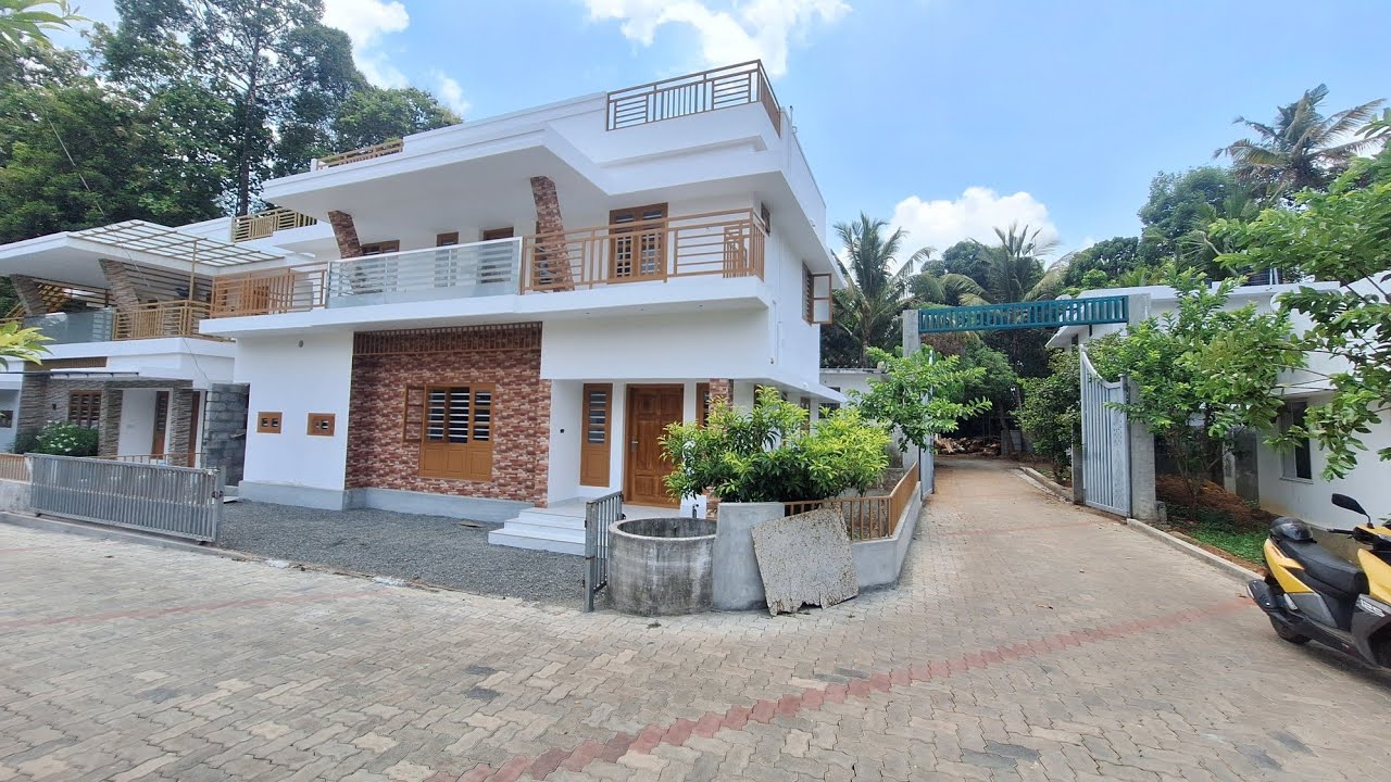 5 cents 1850 sqft, 2000 sqfts houses pricecs 70 lakhs and 75 lakhs ...