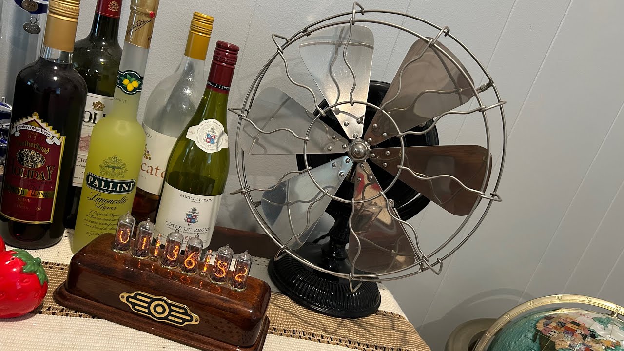 Antique Fans from 1898 up to the early 1940’s! Enjoy! - YouTube
