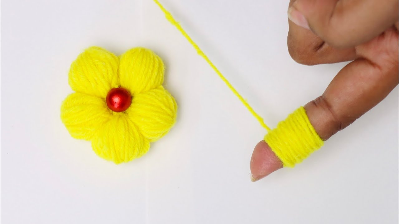 Easy Wool Flower Making idea using fingers |Woolen flower Crafts ideas ...