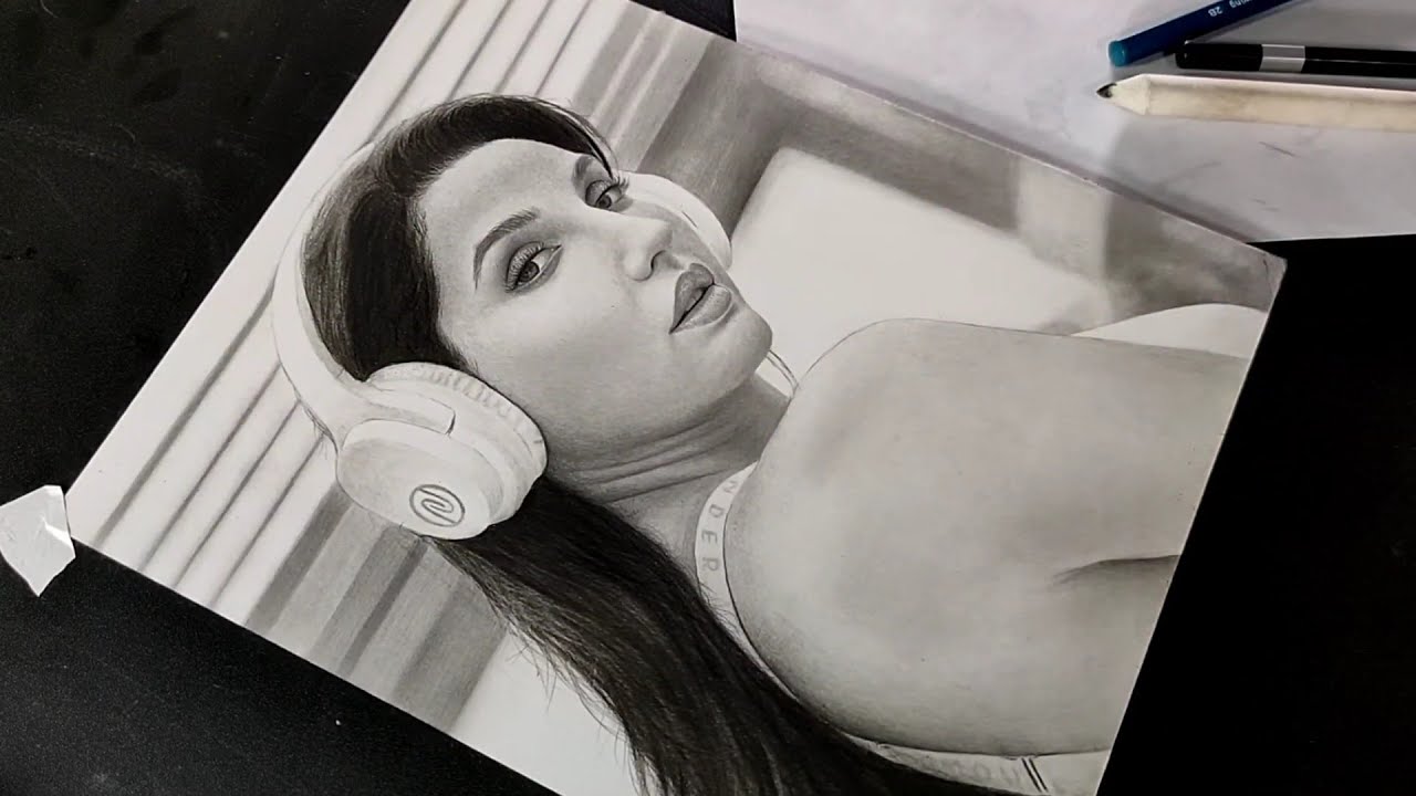 Drawing Nora Fatehi. Time lapse pencil sketch 🥺🫶🏻 - YouTube