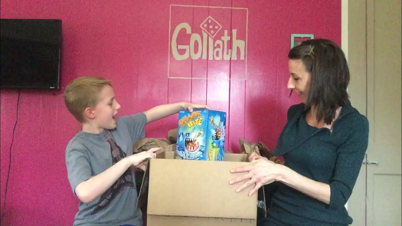 Goliath Games Unboxing and Review - YouTube