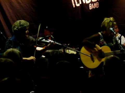 Colleen Trenwith with the Legal Tender Band "Ragtime Annie" - YouTube