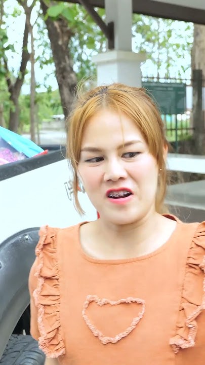 จับได้ว่าทุบกระจกรถ เเต่บอกไม่ตั้งใจ ทำอะไรก็ได้เเบบนั้น เวลาดี สะท้อน