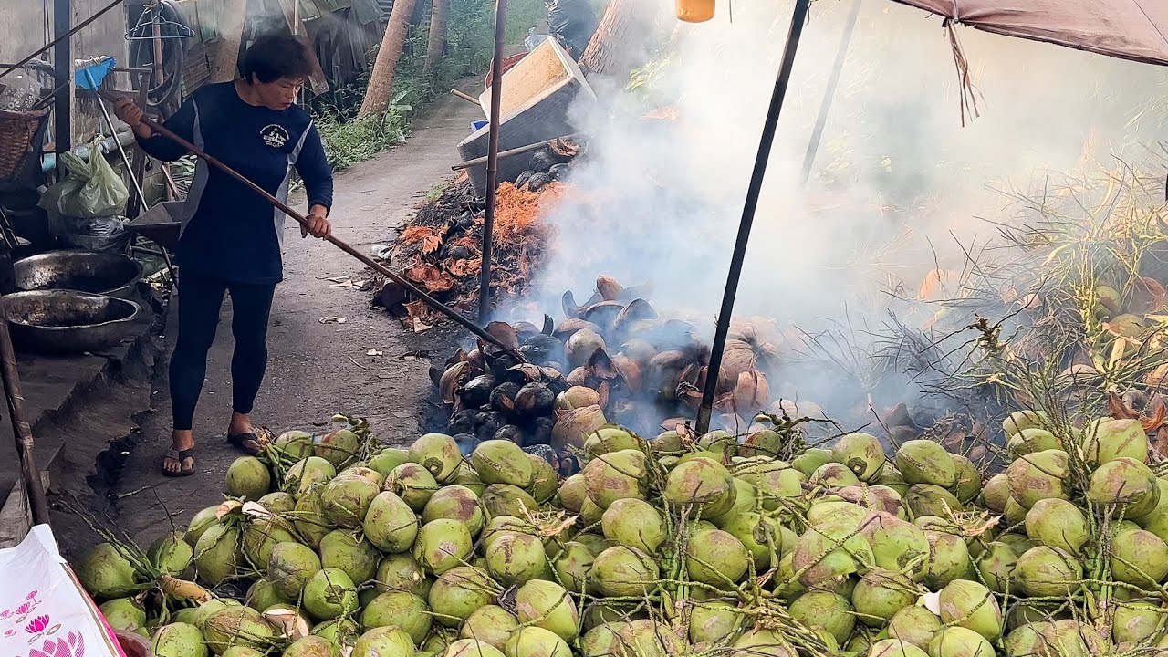 Amazing!! Burned Coconut Cutting Skills - Traditional Roast Coconut in ...