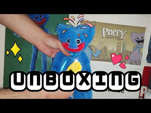 Unboxing the Official Poppy Playtime Huggy Wuggy Plush Toy - YouTube