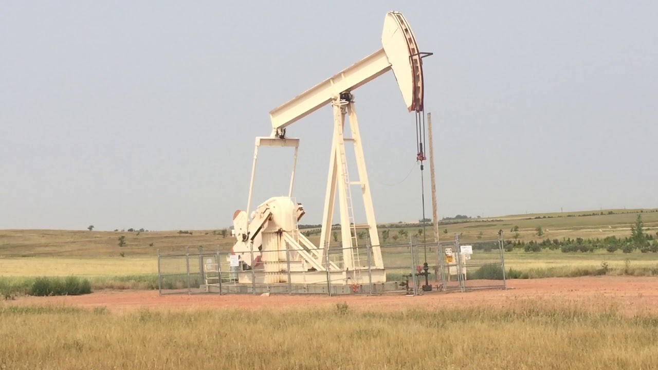 Vintage American 640-356-144 Pumping unit - YouTube