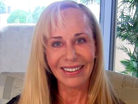 The Text From Your Recent Ex: What Does It Mean? — Susan Winter - YouTube