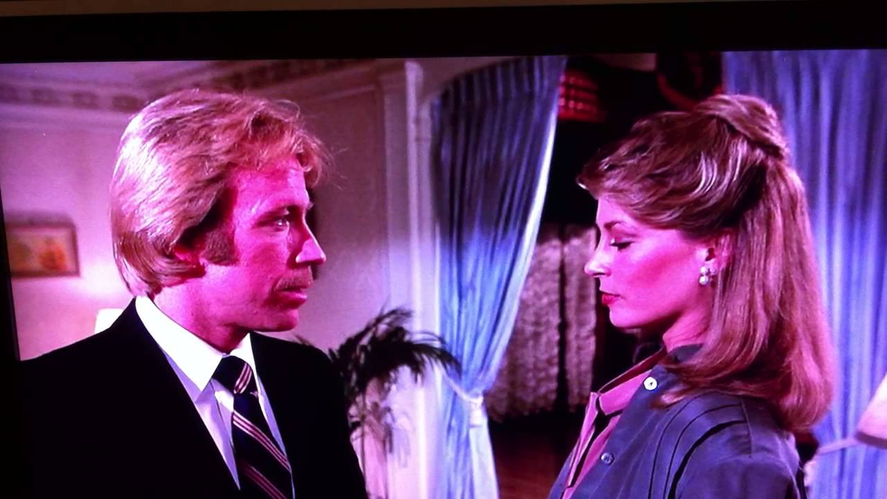 Chuck Norris in the Octagon - YouTube