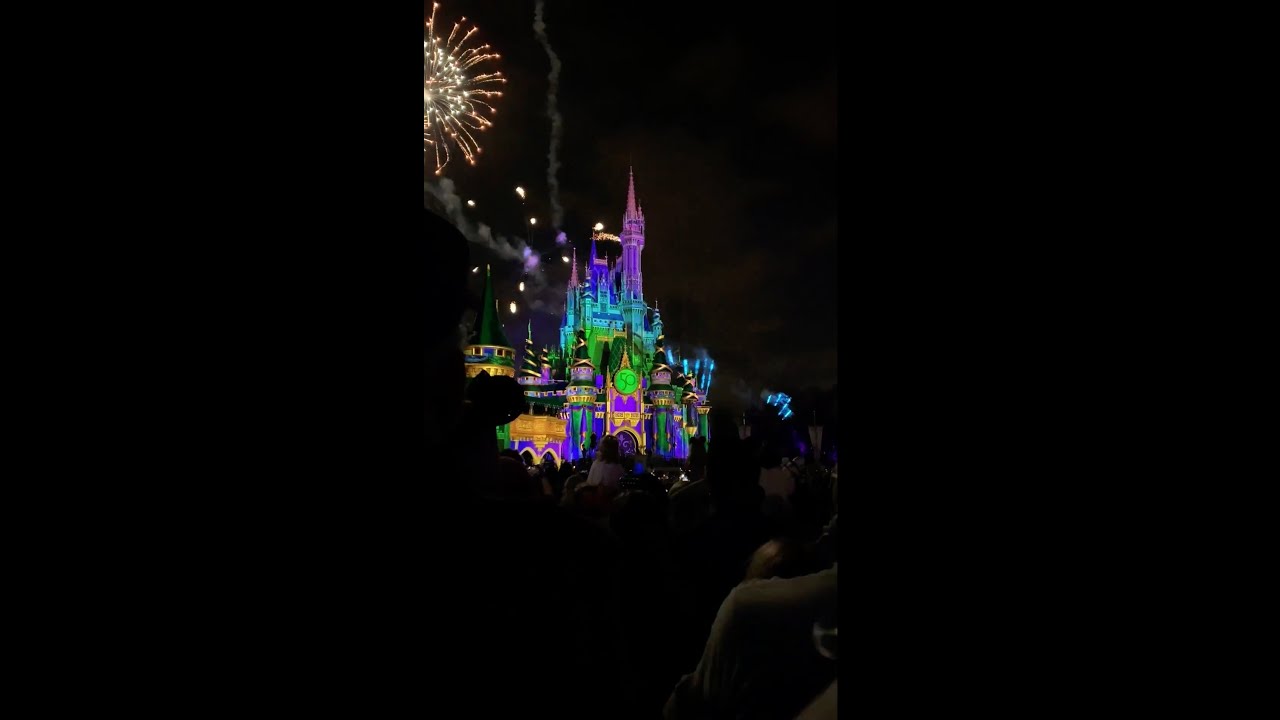Magic Kingdom Cinderella Castle nighttime fireworks - YouTube