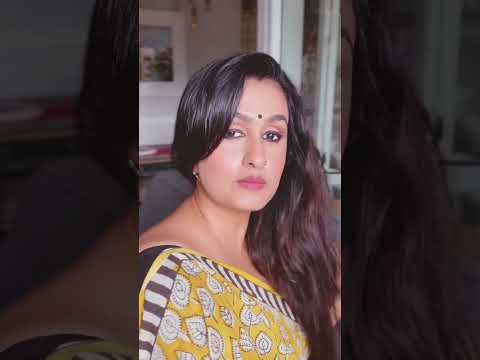 Actress Kavitha Nair in Yellow saree