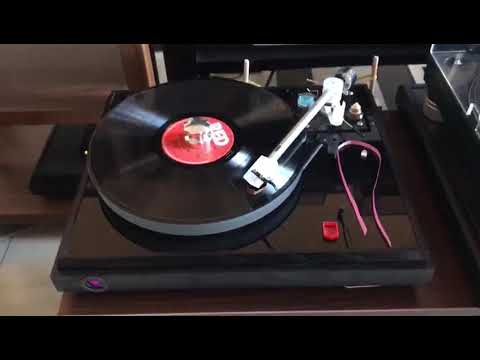 Pink Triangle Export hi-fi turntable converted from AC to DC control by ...