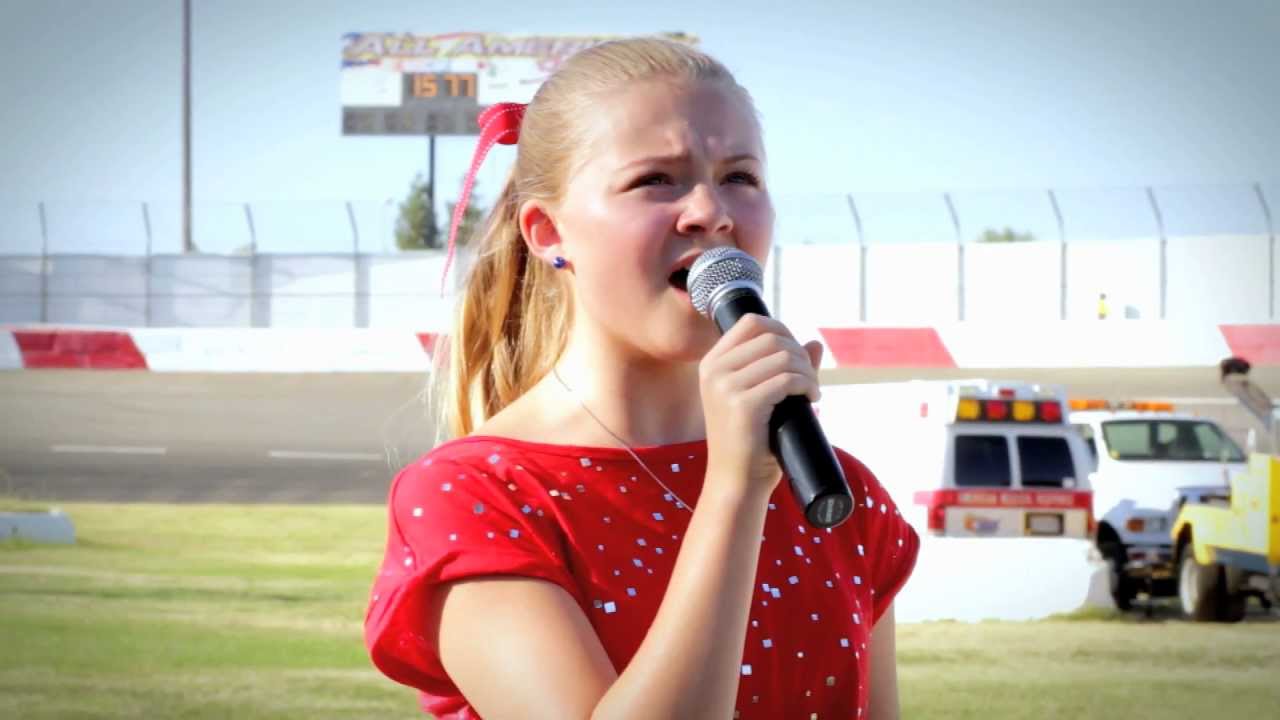 11 year old Natalie King sings the National Anthem/Star Spangled Banner ...