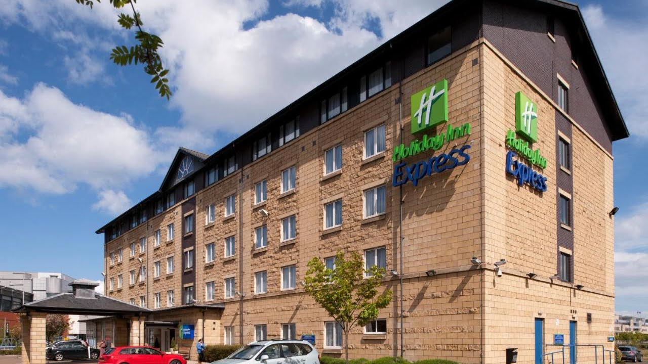 #ReviewHotel #Review Holiday Inn Express Edinburgh - Leith Waterfront ...