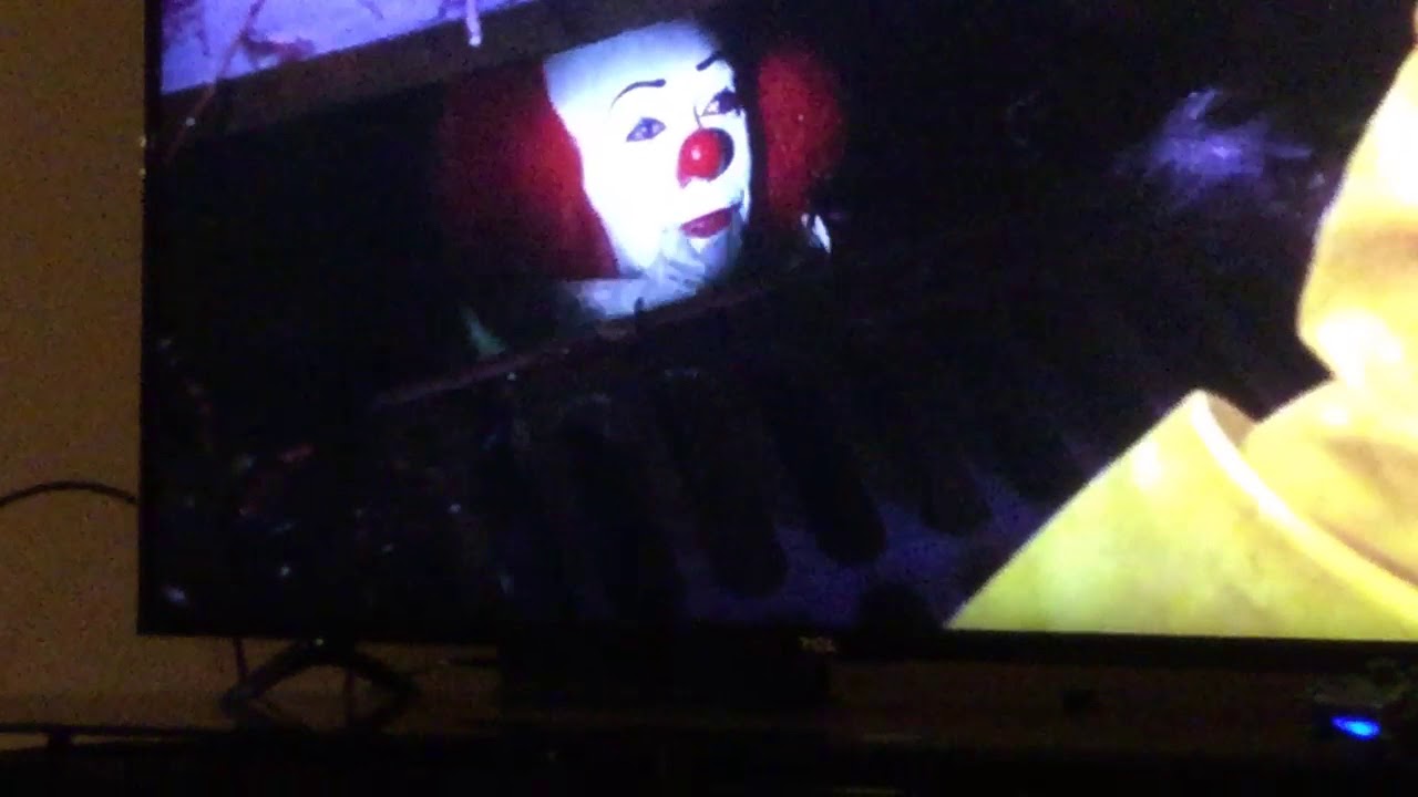 It Georgie Death Scene