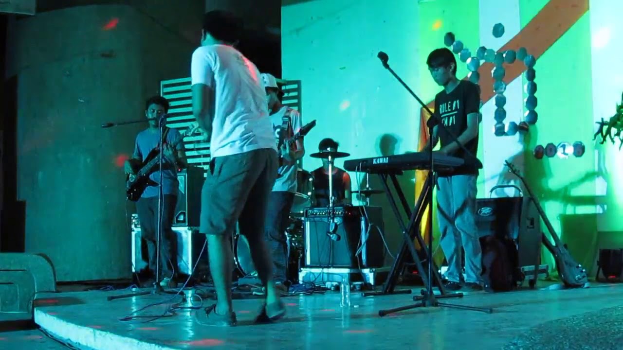 Crayon Band Santeria Cover #YouthNight2016 - YouTube