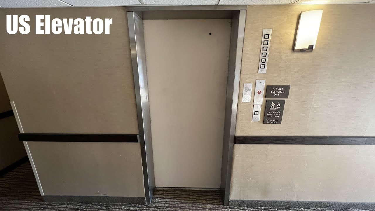 SLOW US Hydraulic Elevator at the Comfort Inn in Maryland Heights, MO ...