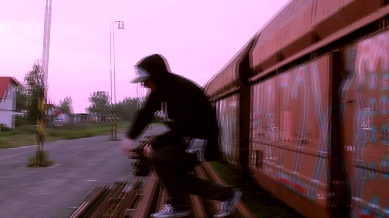 DAREWIN - 93 // VIDEO - YouTube