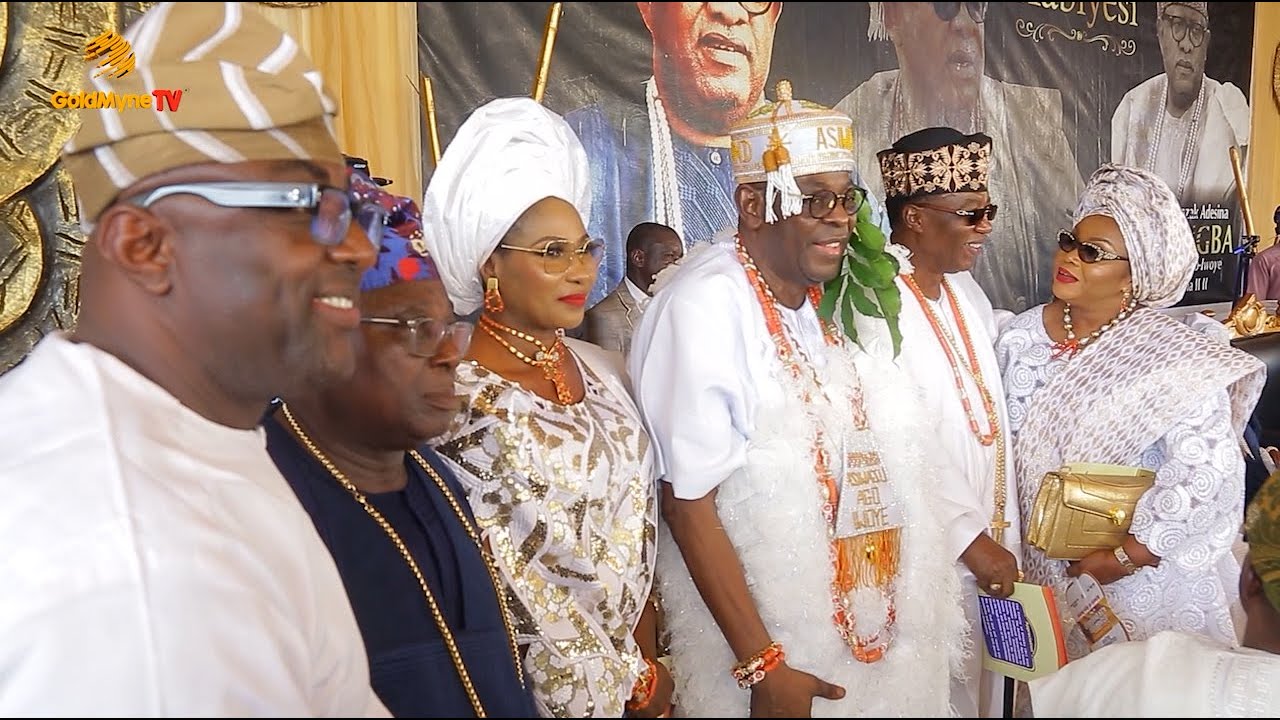 INSTALLATION CEREMONY OF OTUNBA ALEX ONABANJO AS ASIWAJU OF AGO-IWOYE ...