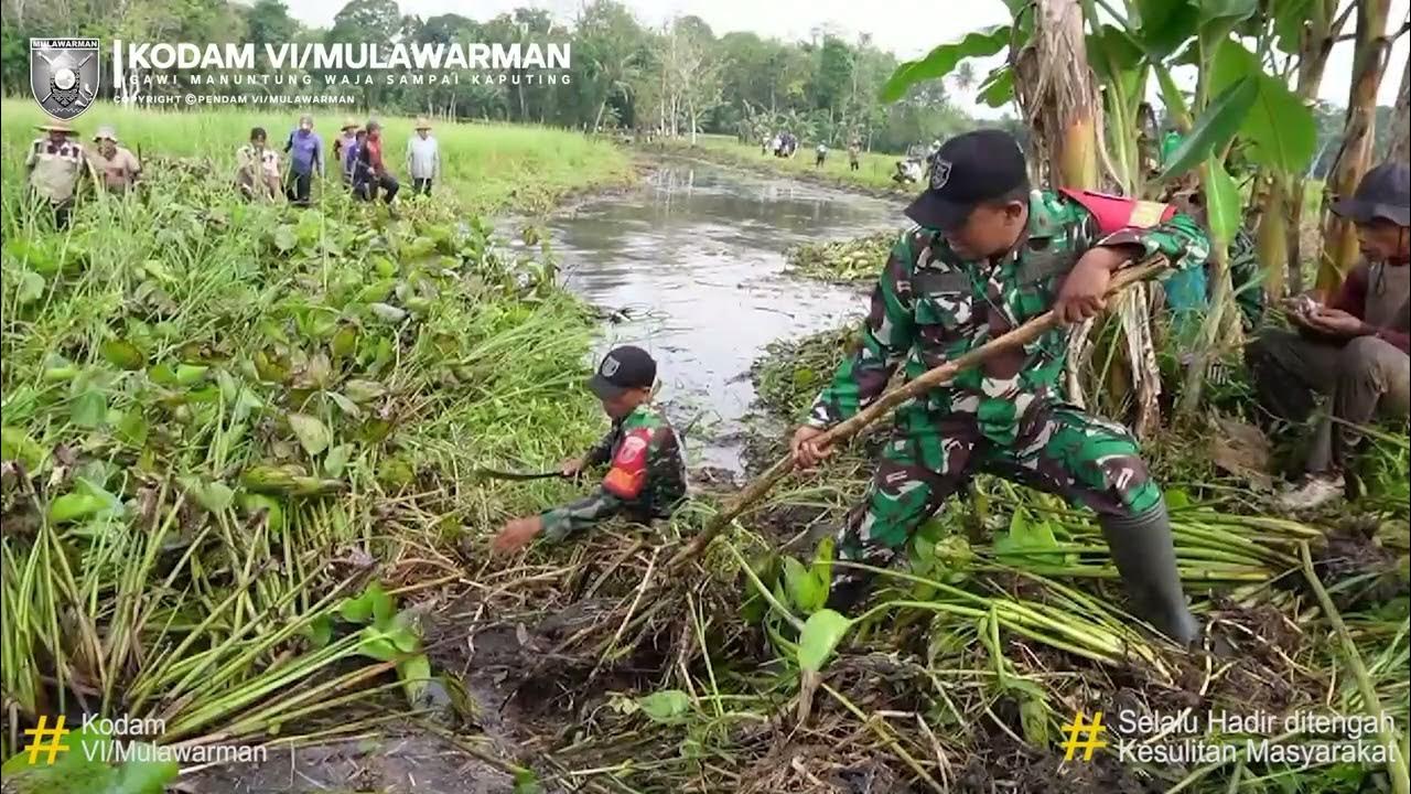 Karya Bakti Pembersihan Aliran Sungai Kodim 1002/HST - YouTube