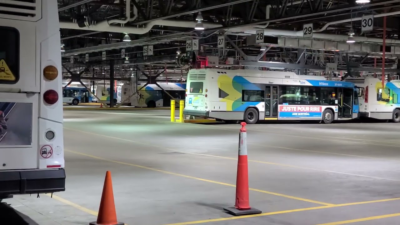 🚌 The STM Stinson Bus Garage 🔋 - YouTube