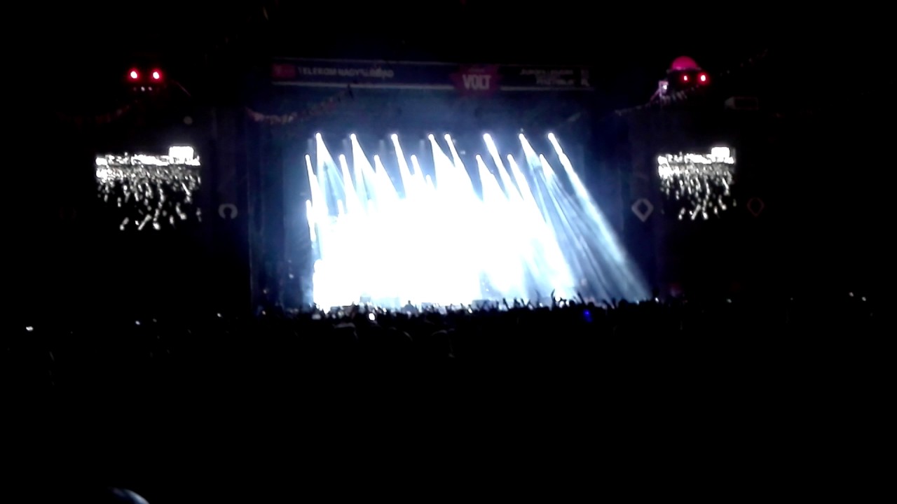 Pendulum - Ghosts N Stuff - VOLT Festival 2017 - YouTube