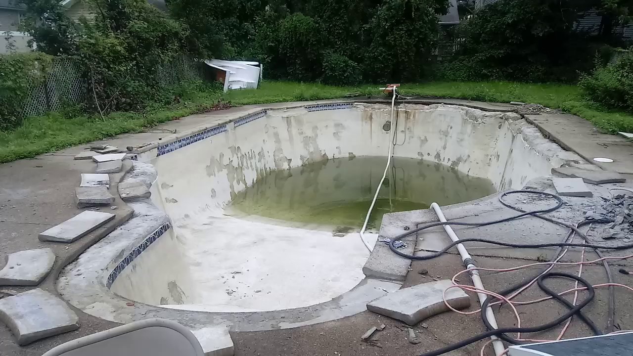 Swimming pool bond beam repair deck sheer spalling - YouTube