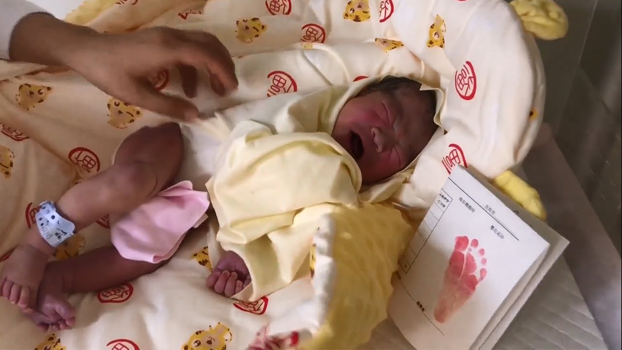 Childbirth - Normal Delivery| LIVE BIRTH VLOG | C-SECTION DELIVERY IN ...