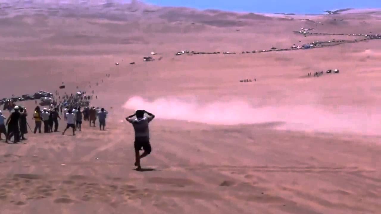 Robby Gordon Bajada de Duna salto Dakar 2011 - YouTube