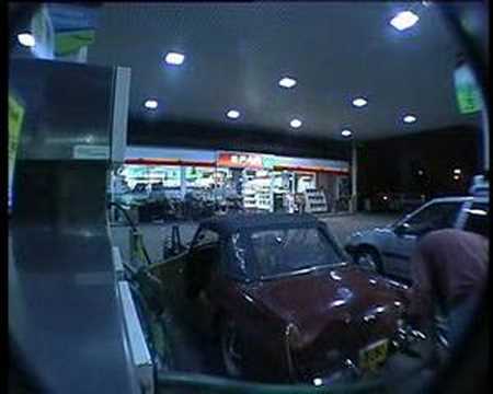 MG midget crash oldtimer - YouTube