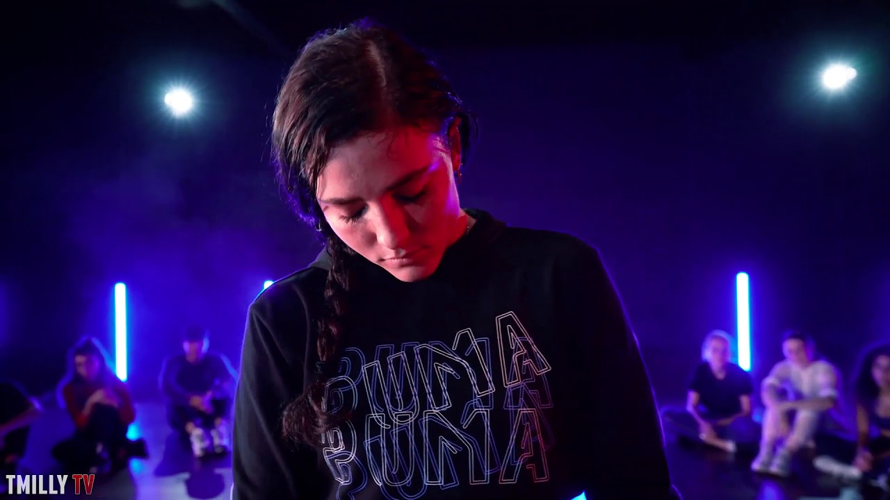 Jade Chynoweth - Flume - RUSHING BACK ft Vera Blue - YouTube