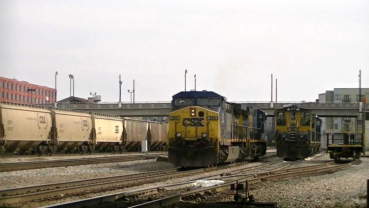 CSX G207-21's Power in Nashville, TN - YouTube