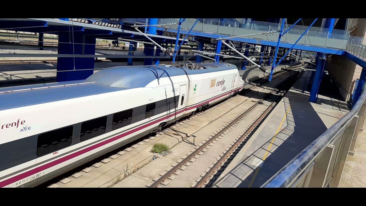 AVE S112 saliendo de Lleida hacia Malaga y Sevilla - YouTube