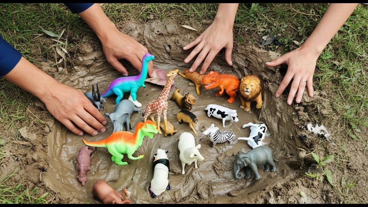 🦒🦓 Muddy Friends! Fun Mud Play and Wash Clean Educational Video for ...