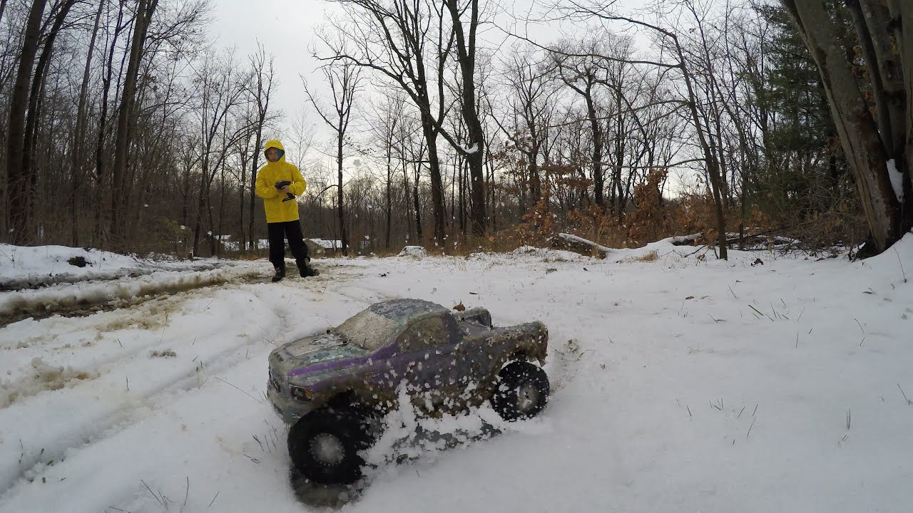 RC Snow Fun!! - YouTube