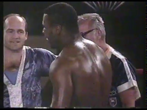 Boxing - Heavywwight Bout - Mike Tyson VS Michael Johnson & Knockout ...