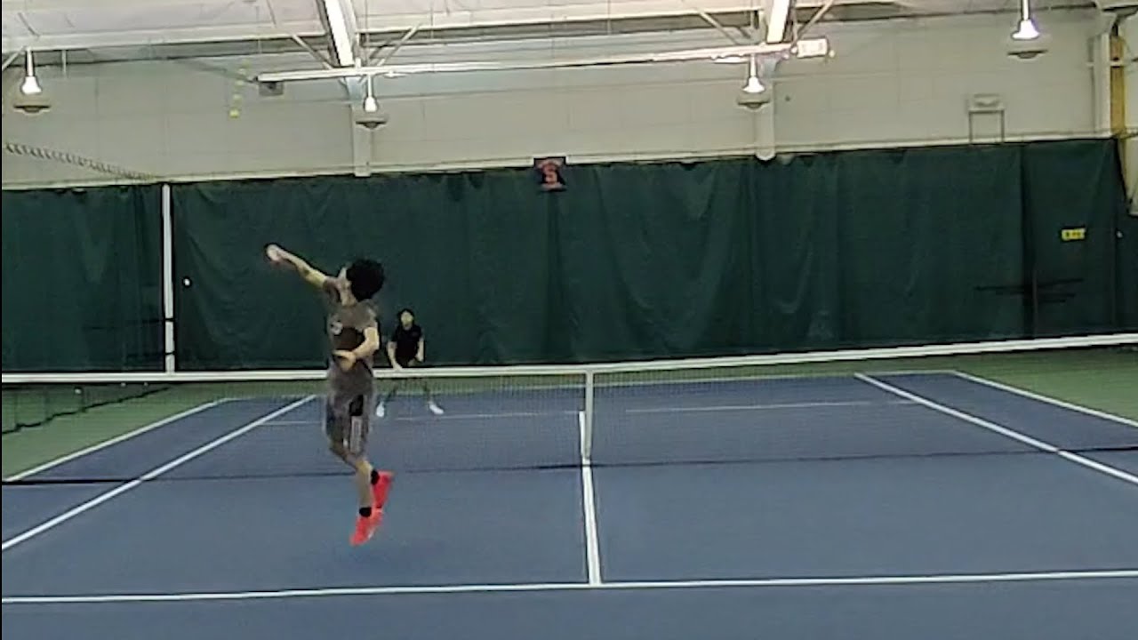 Lucky backhand overhead - YouTube